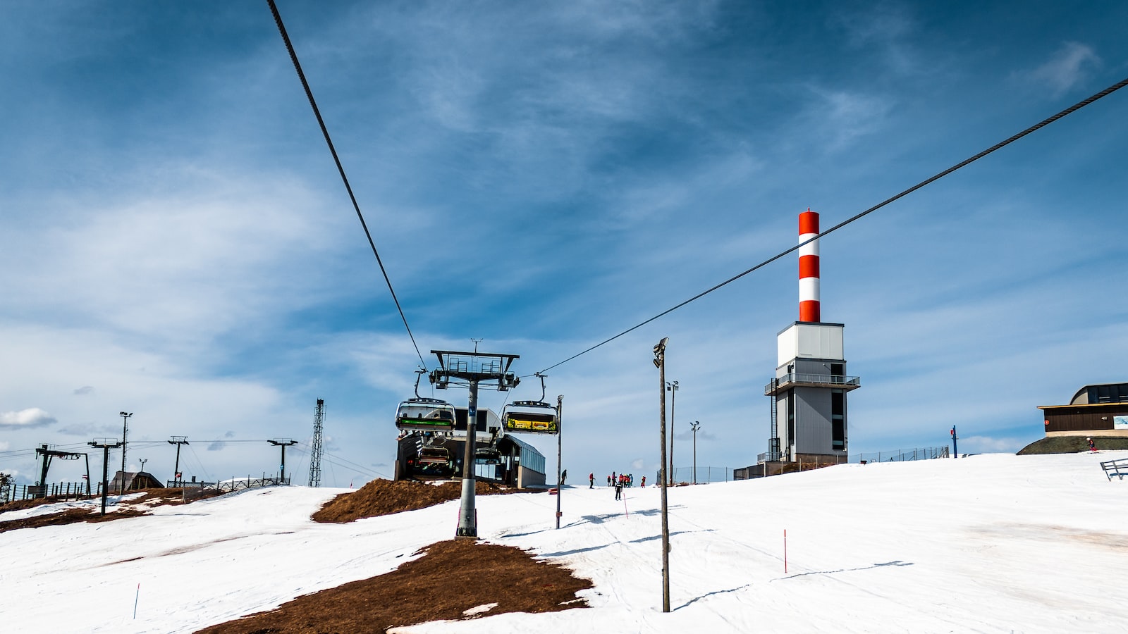 Why Powder Coating Is Superior To Paint In Architecture - Sundial ...